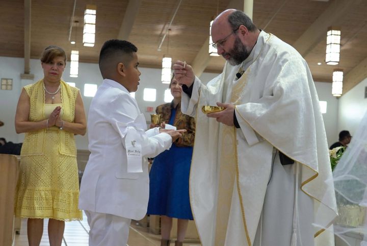 Father Esposito: The privilege of being a priest – Texas Catholic