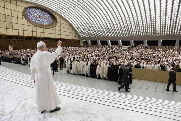 Love, forgiveness defeat hatred, vengeance, pope tells chivalric order ...